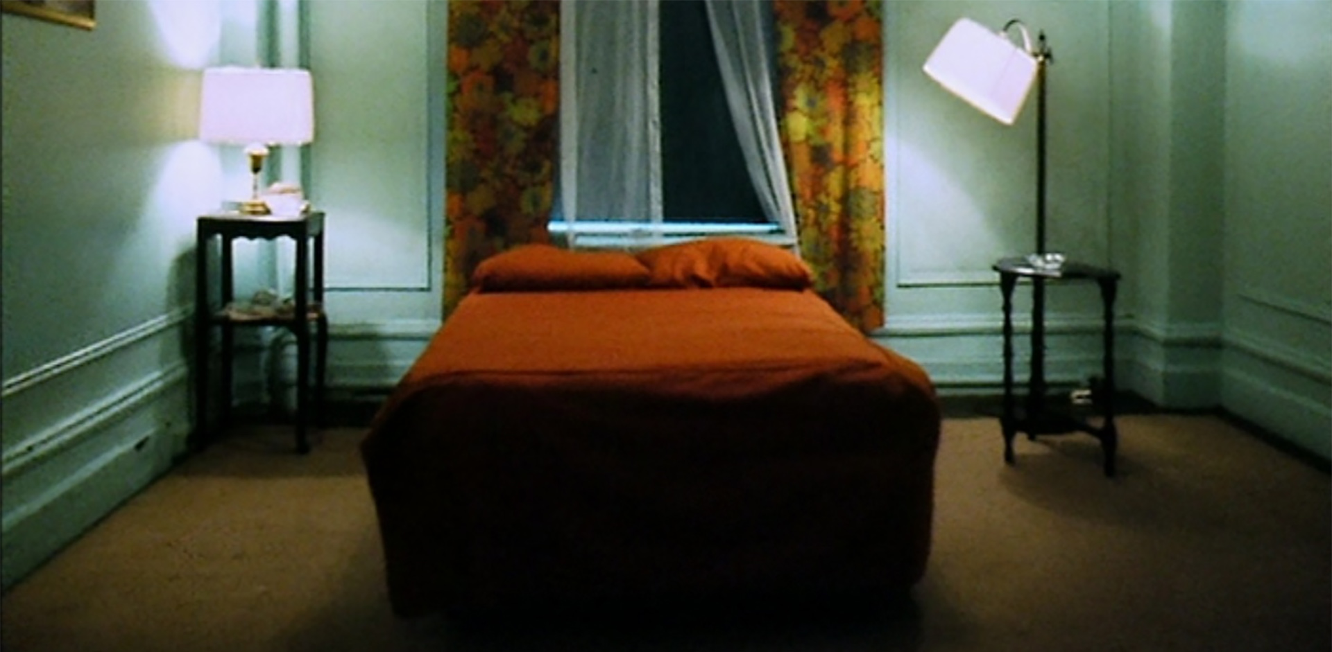Three Documentary Films About Very Strange Hotels | GuideDoc